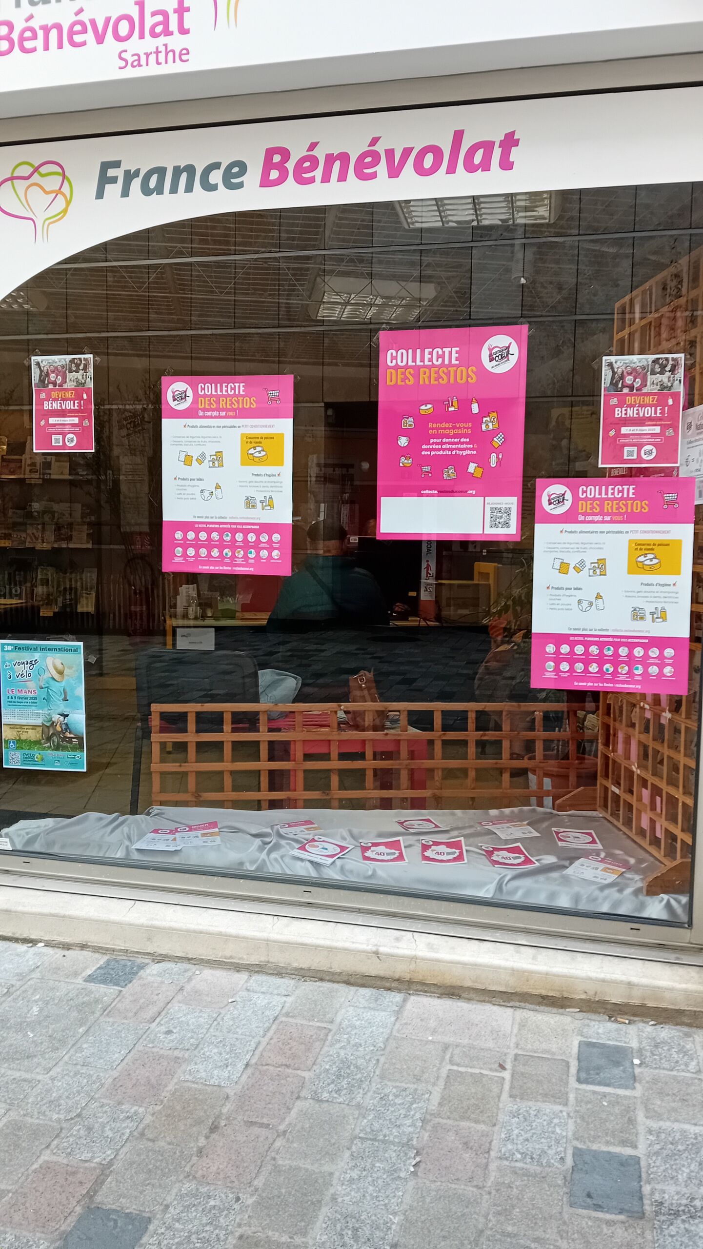 AFFICHAGE FRANCE BENEVOLAT : Les Restos SARTHE